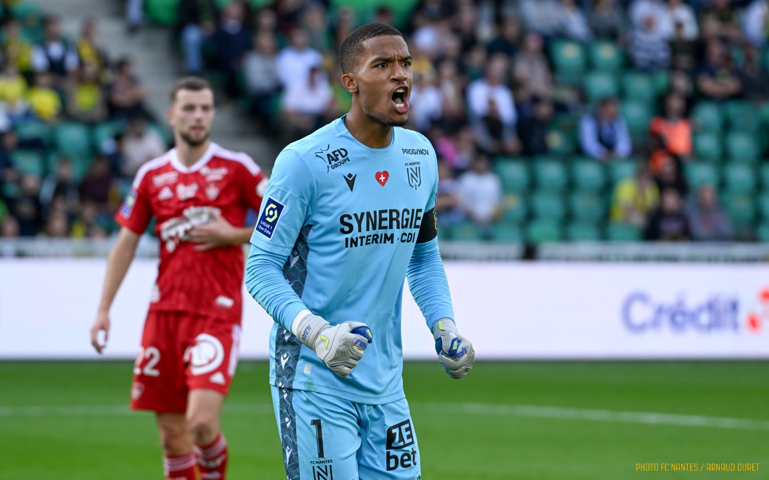 Maillot FC Nantes porté par Alban Lafont 2022/2023